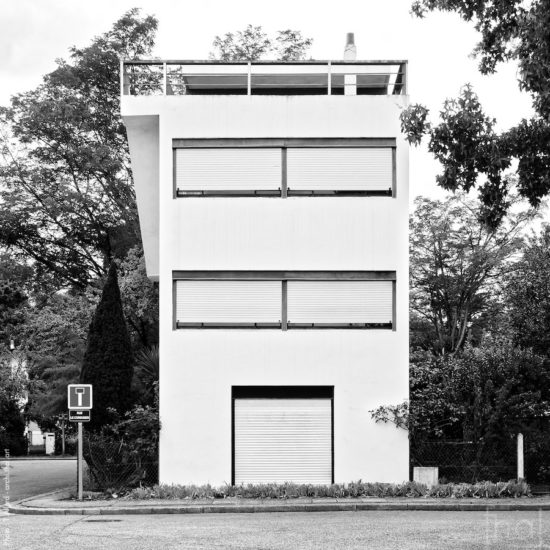 Modulor, Le Corbusier's navel of the world