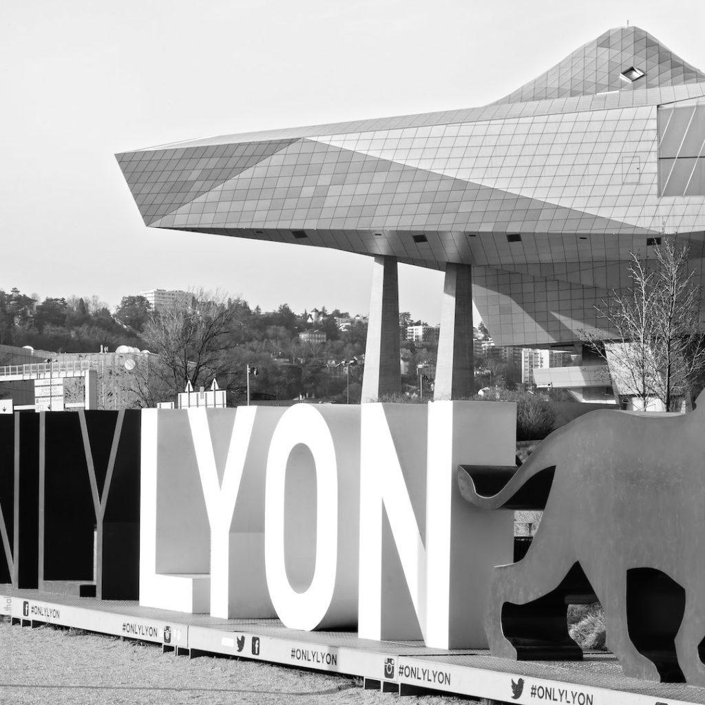 Une vision contrastée du musée des Confluence à Lyon
