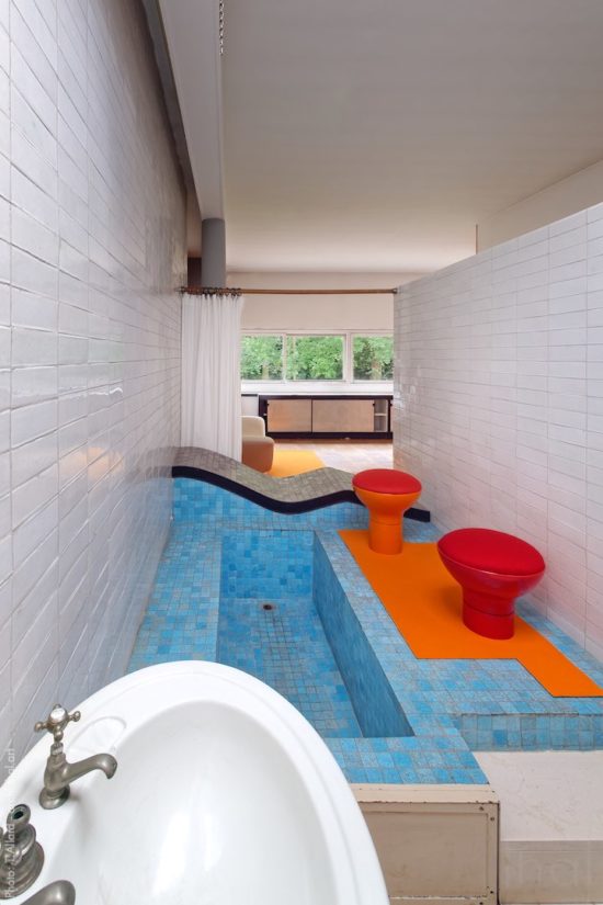 Architectural promenade at the Villa Savoye by Le Corbusier architect